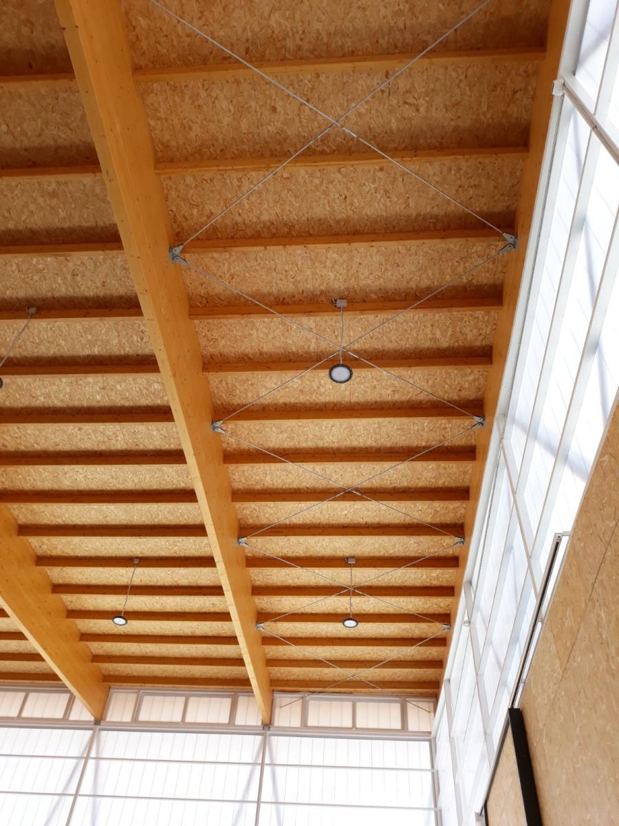 ESTRUCTURA DE MADERA LAMINADA ENCOLADA PABELLÓN POLIVALENTE EN LA SÉNIA ...